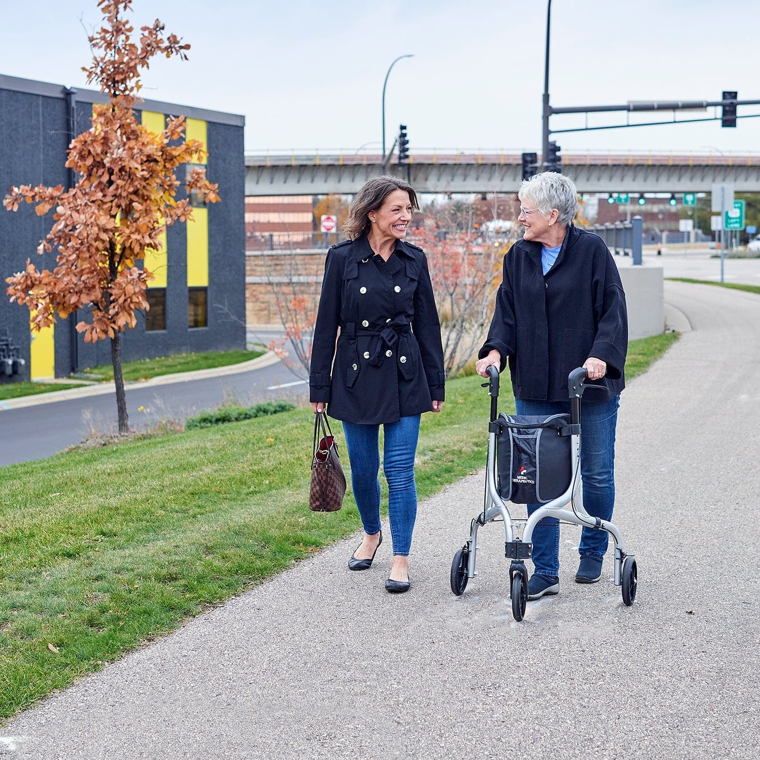 Lightweight Foldable 3-Wheel Rollator w/ Detachable Storage Bag — Medic ...